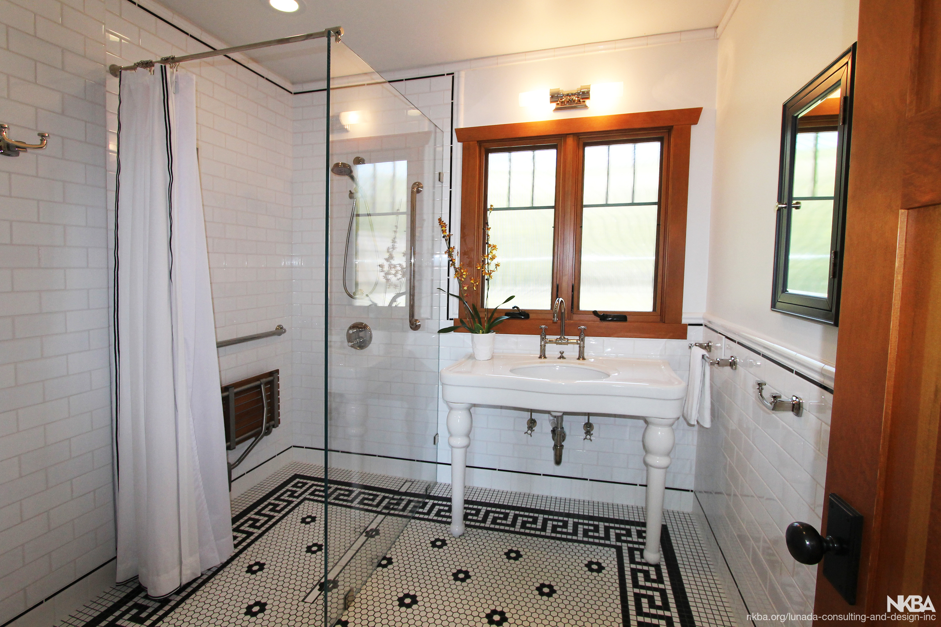 Craftsman Style Bathroom Floor Tile